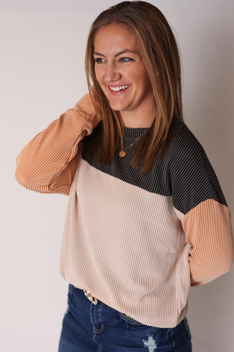 Black Colorblock Ribbed Top • S-2XL PLUS – Shop Iowa