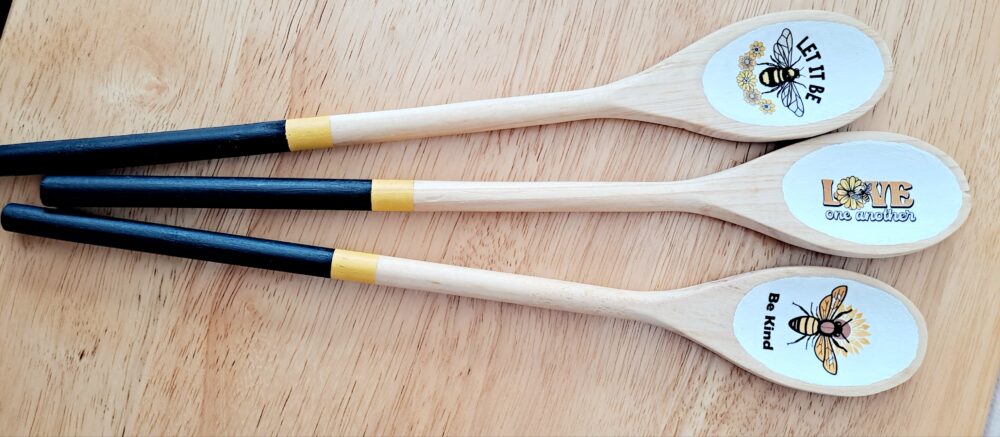 Set of wood bee spoons – Shop Iowa