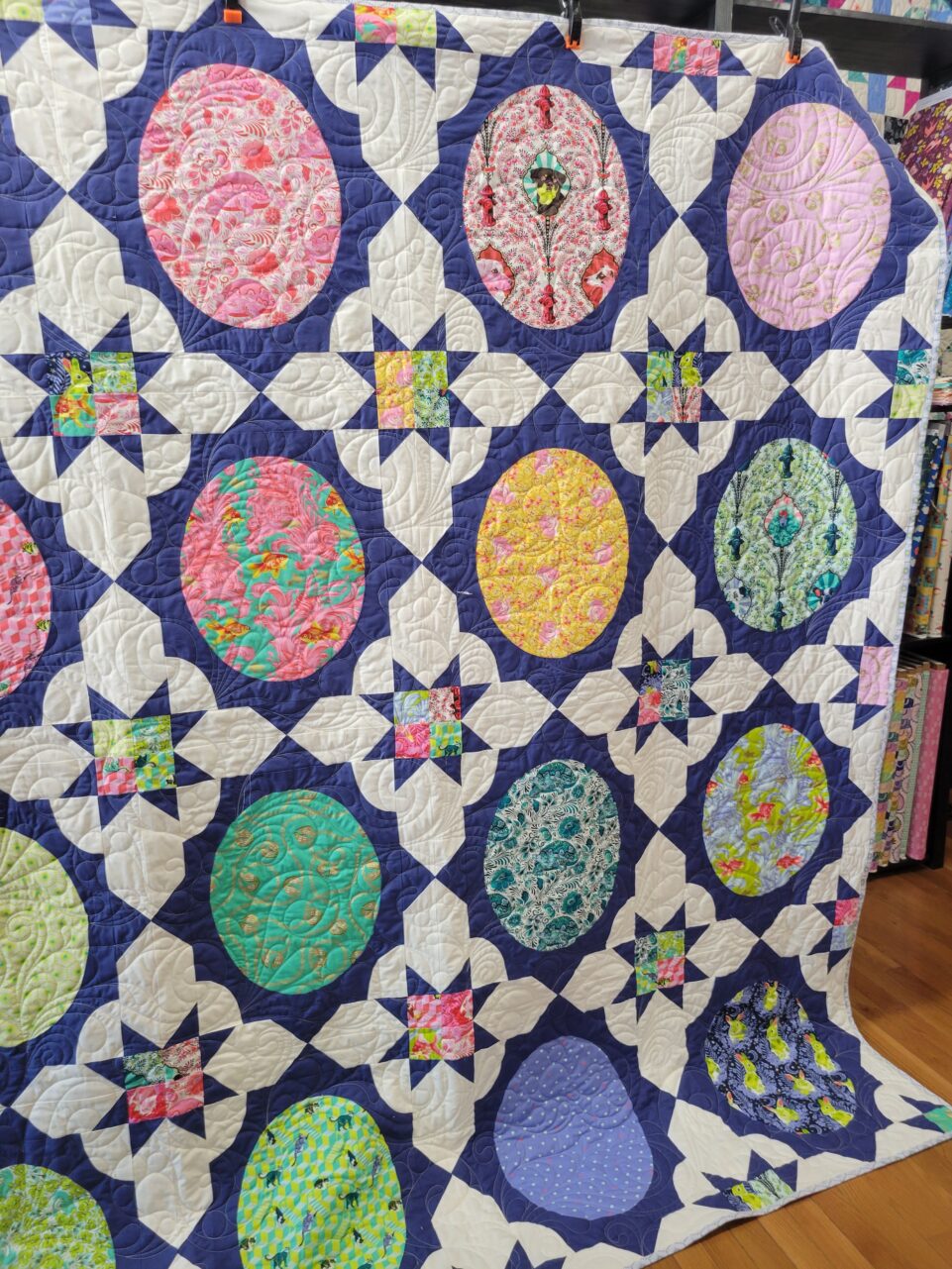 Besties Cameo Quilt – Full Size – Shop Iowa