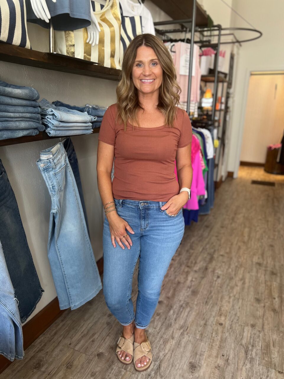 Katara Rustic Brown Tee – Shop Iowa